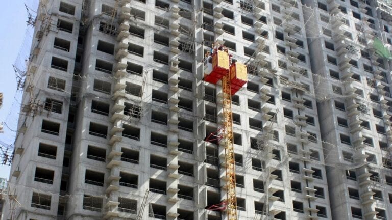 Guide of Different Types of Hoisting Equipment and Applications