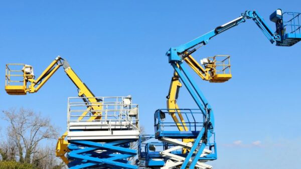 Cherry Picker vs Scissor Lift: Key Differences, Uses & Guide